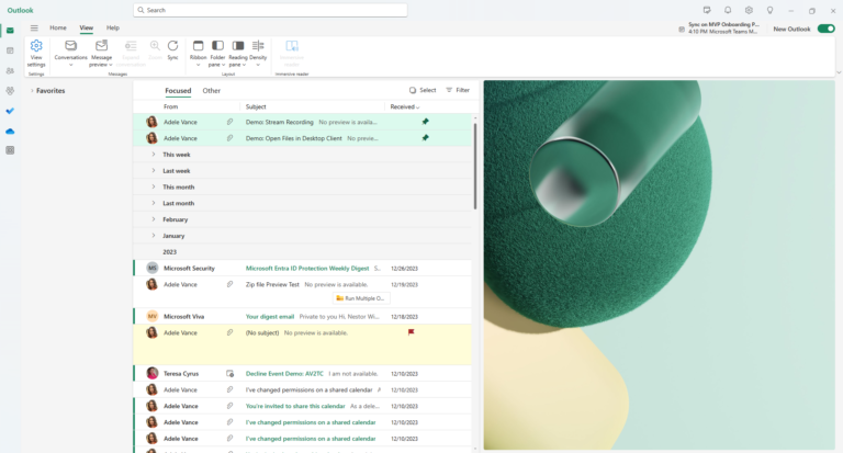 NEW OUTLOOK: MODERN COLORS AND THEMES